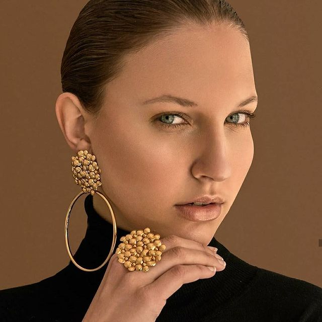 Picture of alicia weiland