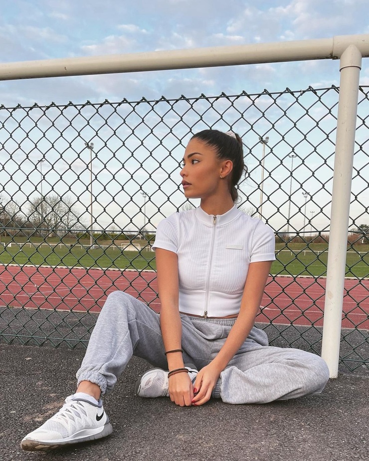 Picture of Rachel Rhea