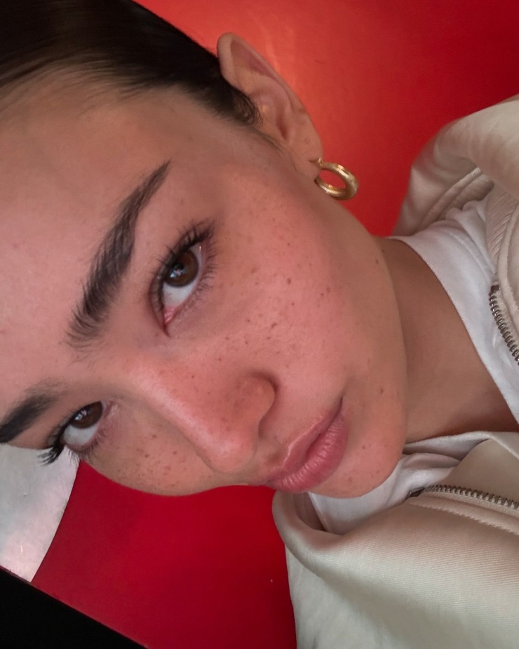 Picture of Elizabeth Wood