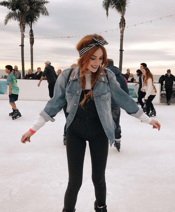 via Instagram (@xomissdanielle)