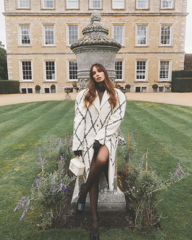 Picture of Hana Cross