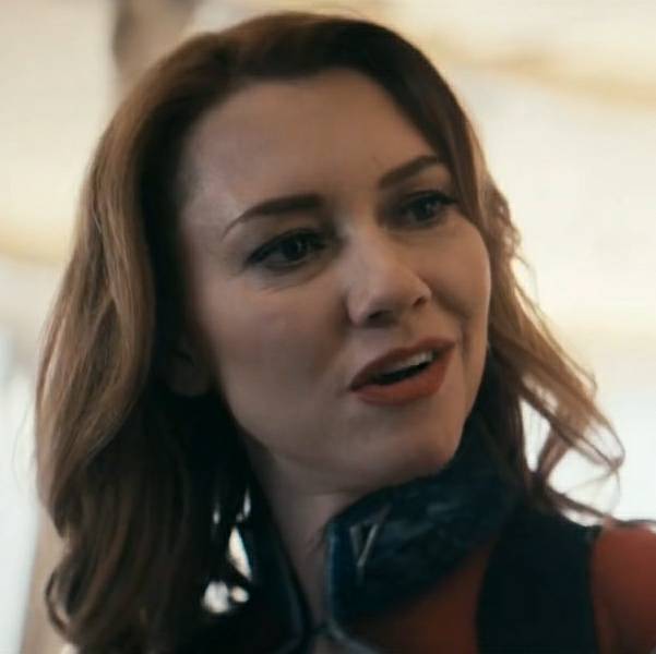 Picture of Valorie Curry