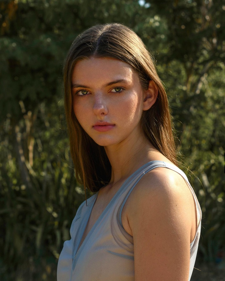 Picture of Olivia Wells model