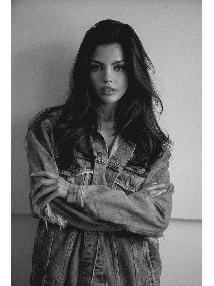 Image of Mary Williamson (model)