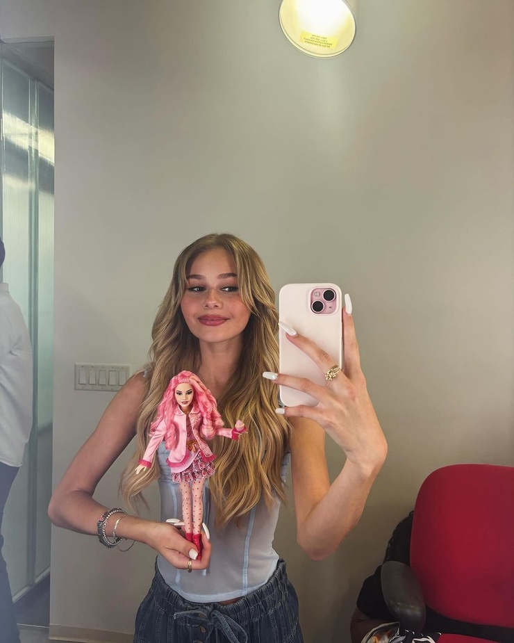 Picture of Ruby Rose Turner