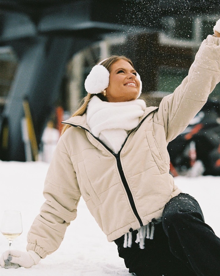 Picture of amelia ross