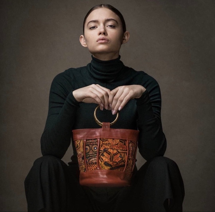 Veronica Oleynik picture