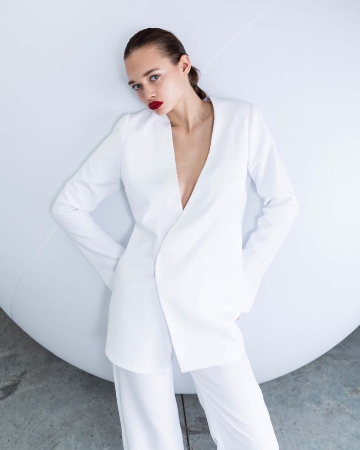 Picture of Veronica Oleynik