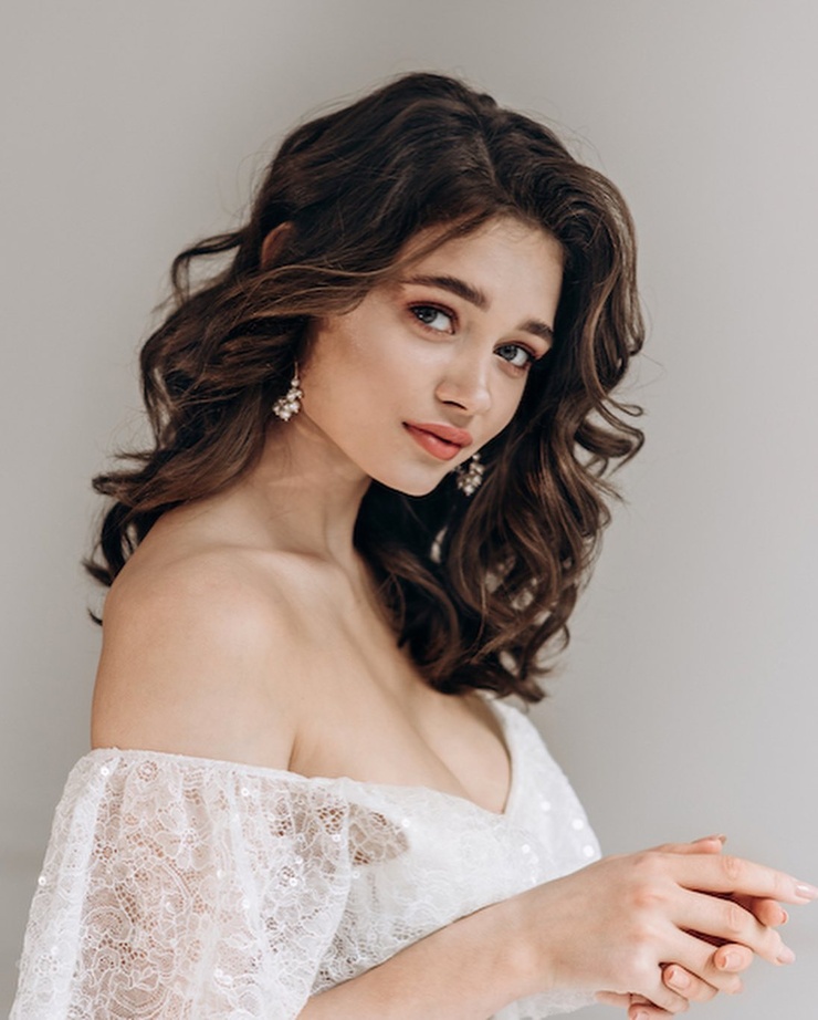 Picture of Veronica Oleynik