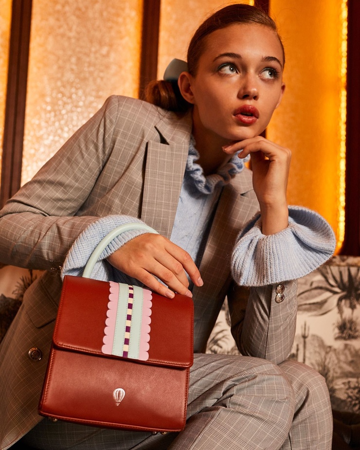 Veronica Oleynik picture