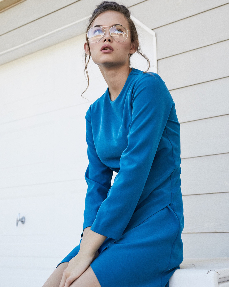 Veronica Oleynik image