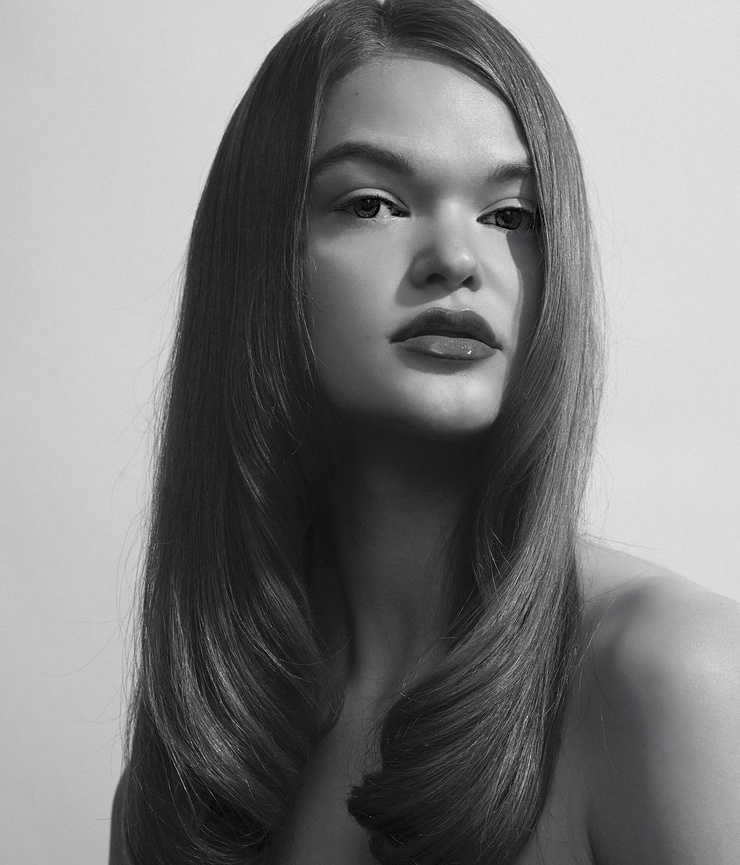 Picture of RACHEL JOHNSON model