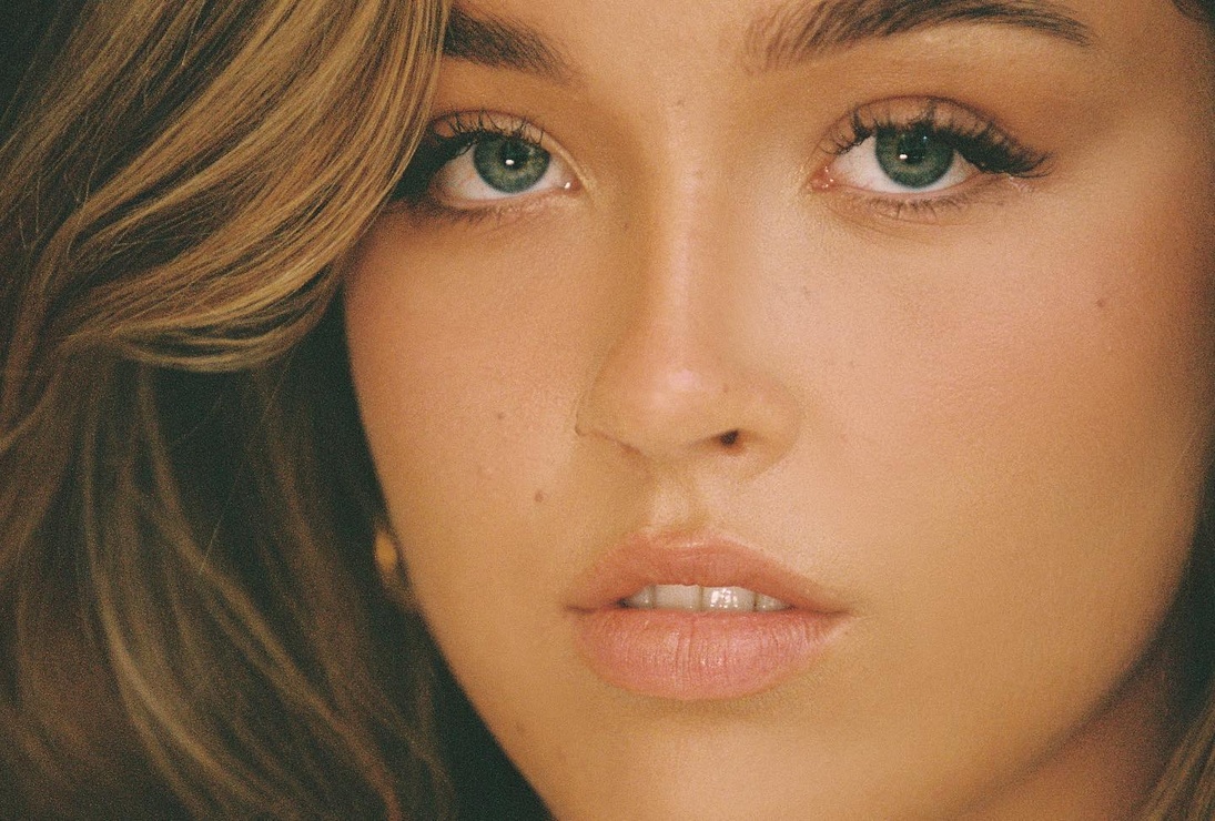 Picture of Alexandra Rutherford