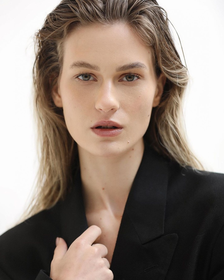 Picture of Alexa Devi