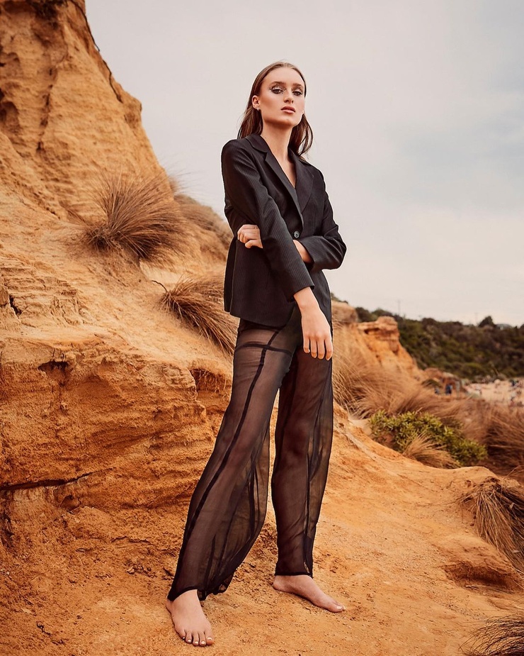 Olivia Williams model image