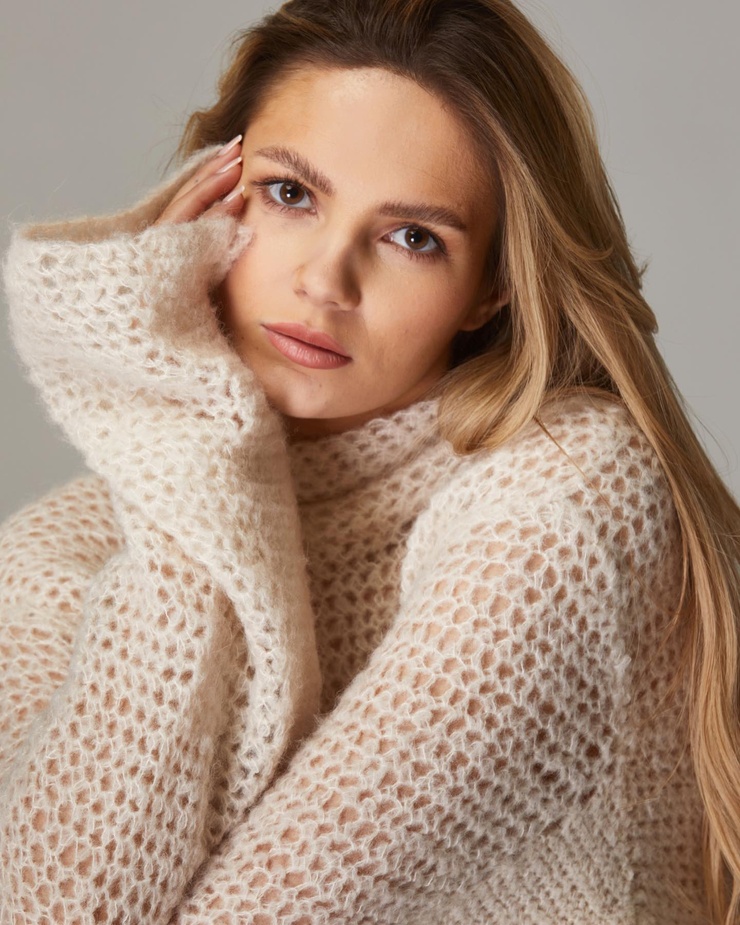 Image of Angie Staros