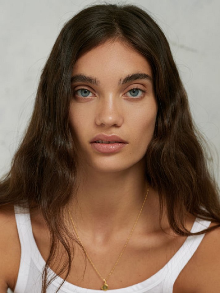 Image of Holly Brown.