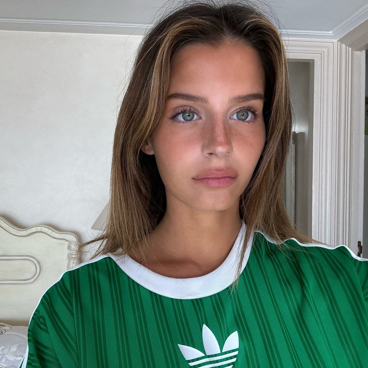 Picture of Stephanie Mandich