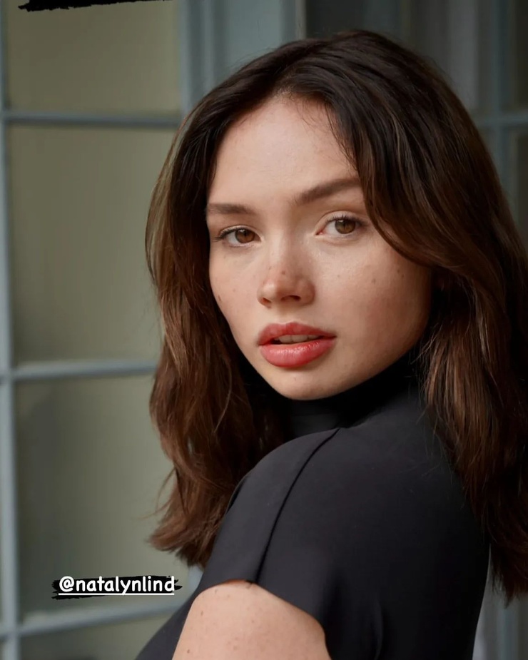 Natalie Alyn Lind picture