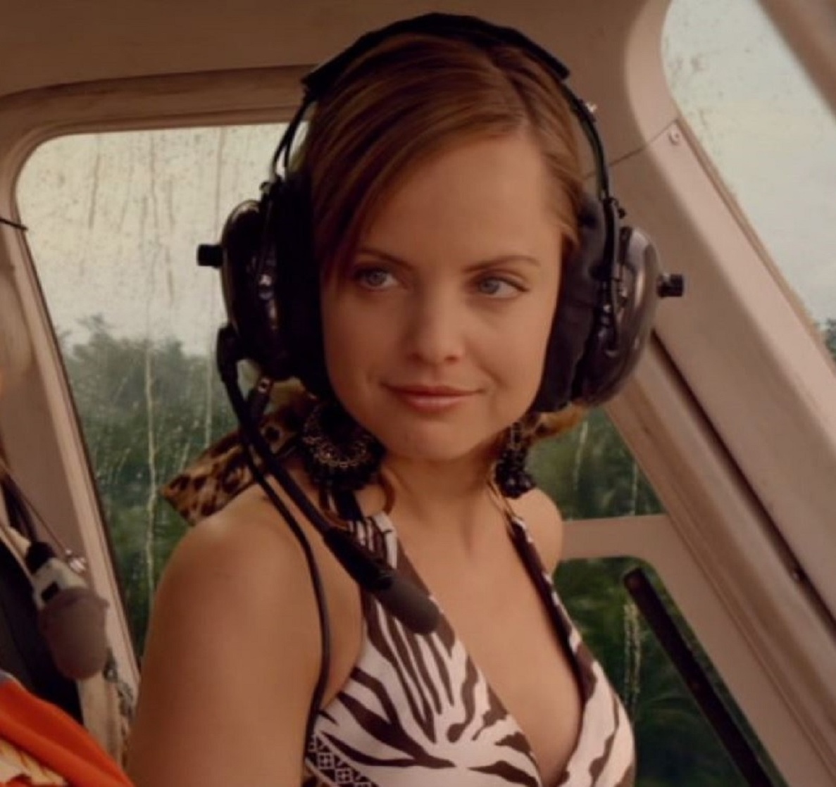 Mena Suvari image