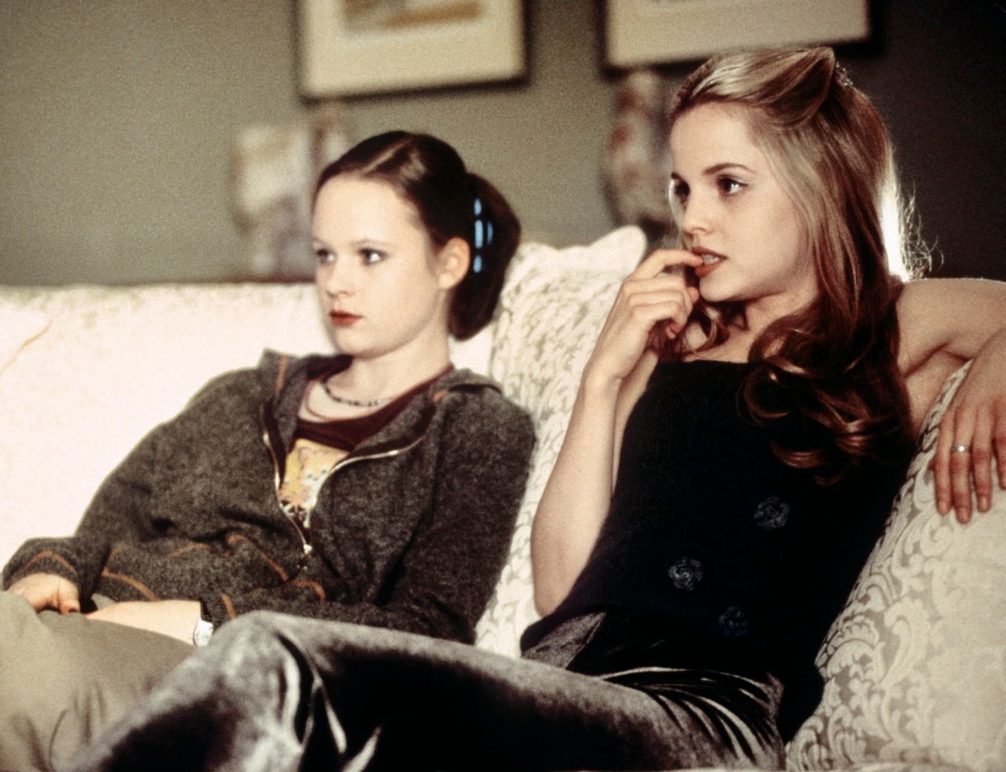 Mena Suvari picture