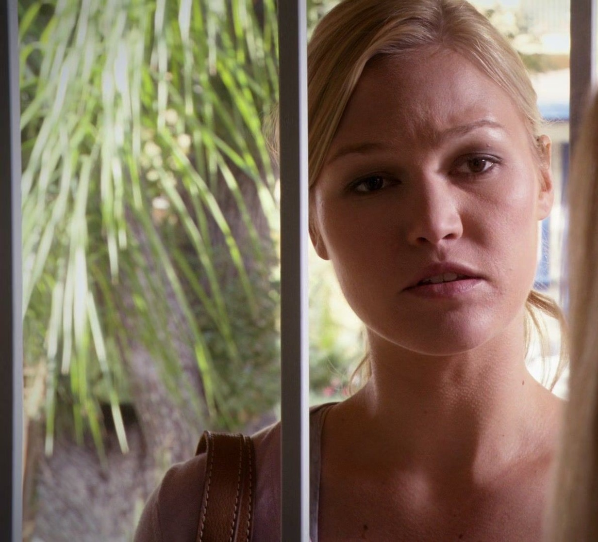 Julia Stiles picture