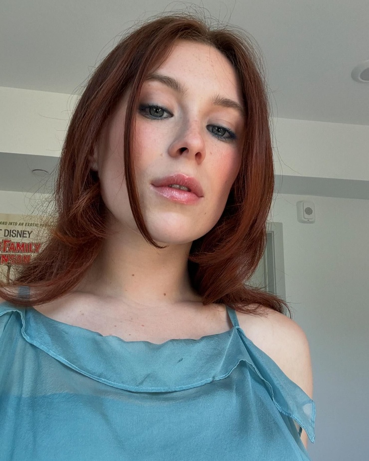 Mina Sundwall picture