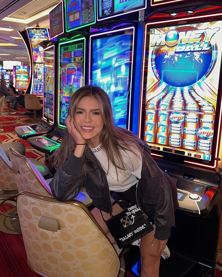 Picture of CAROLINA MESA