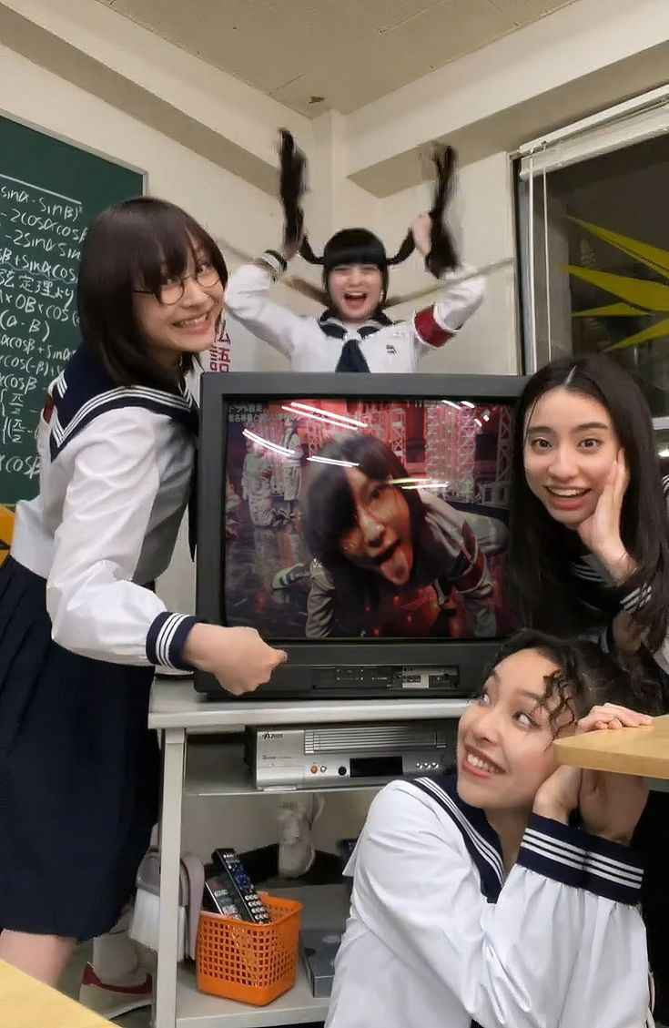 Atarashii Gakko! image