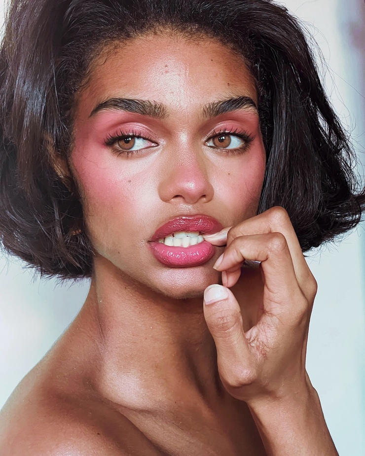 Ashleigh Baugh image