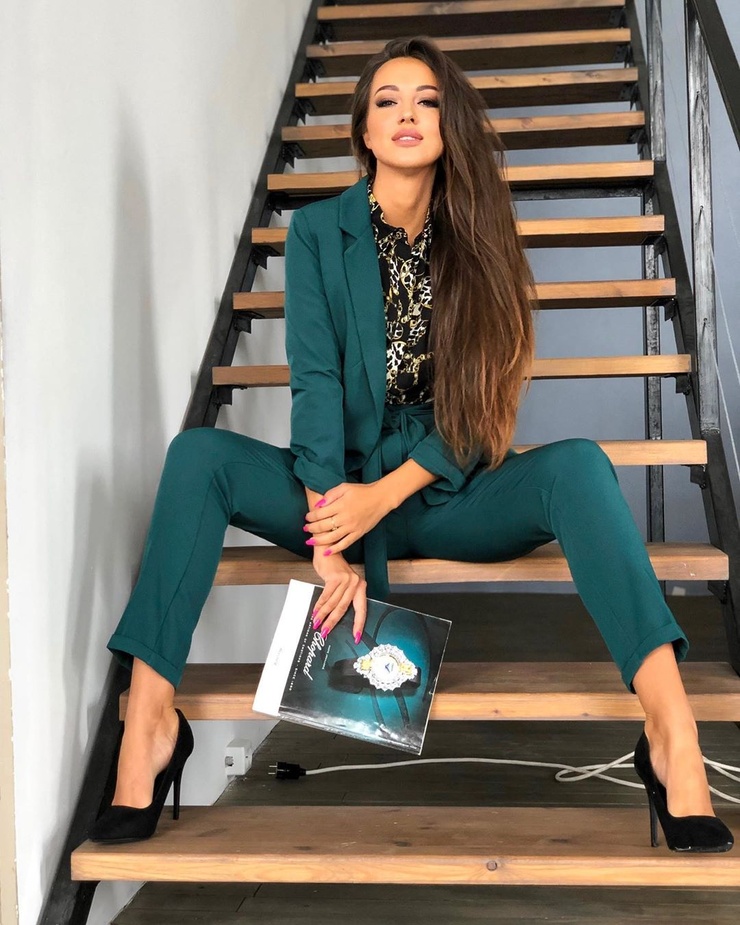 Modelling For Romantic Kazan