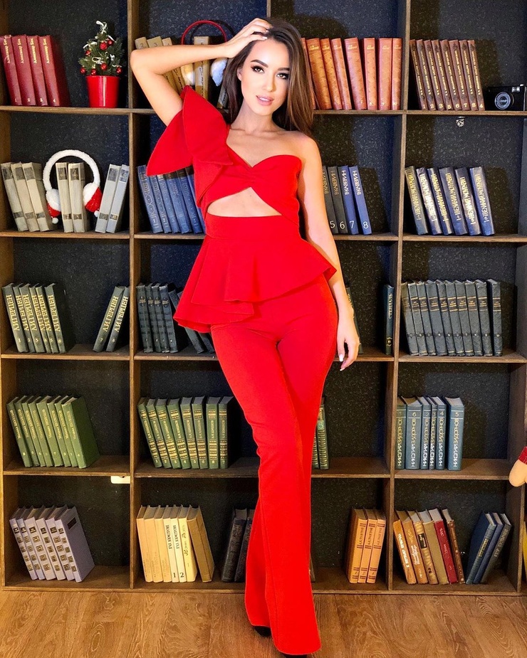 Modelling For Romantic Kazan