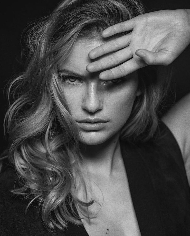 Picture of Camille Razat