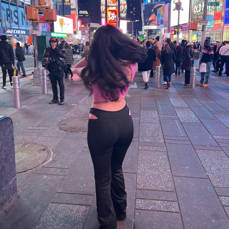 Picture of Alexandra Bull