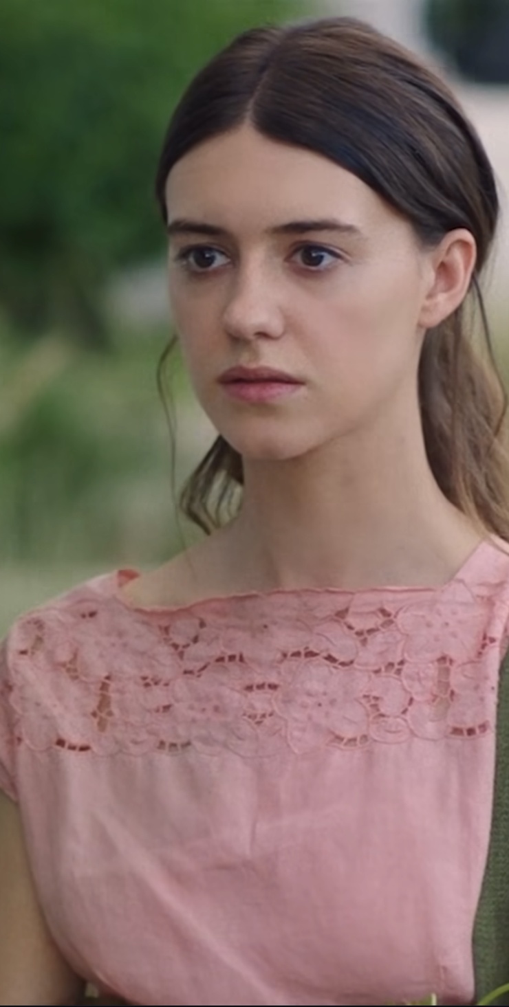 Picture of Daisy Edgar-Jones