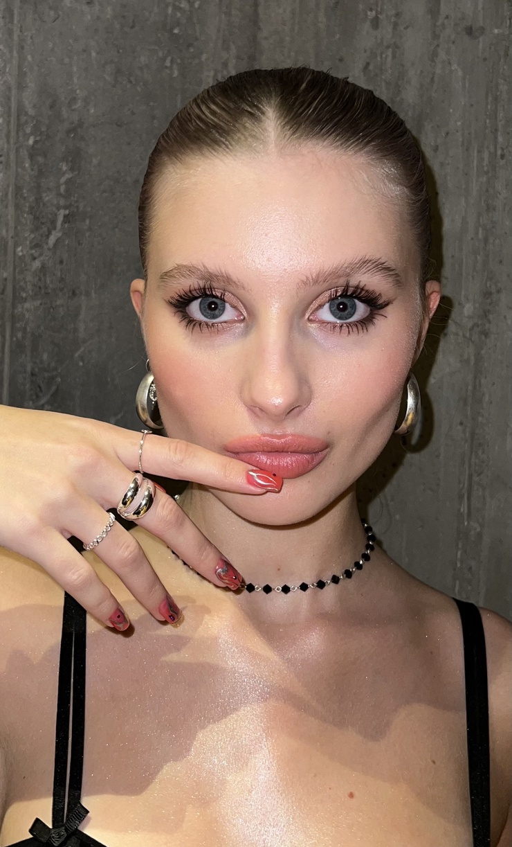 @olaszkolda Official IG Ola Szkolda Young Model Al