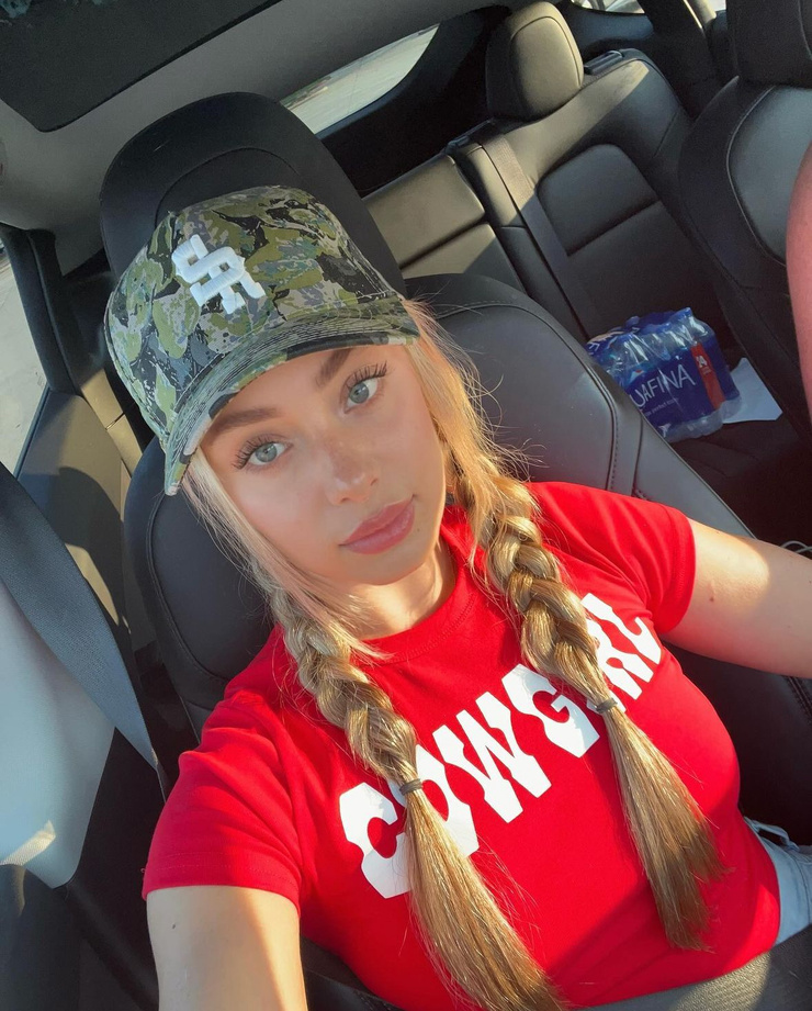 Picture of Chloe Cluchey