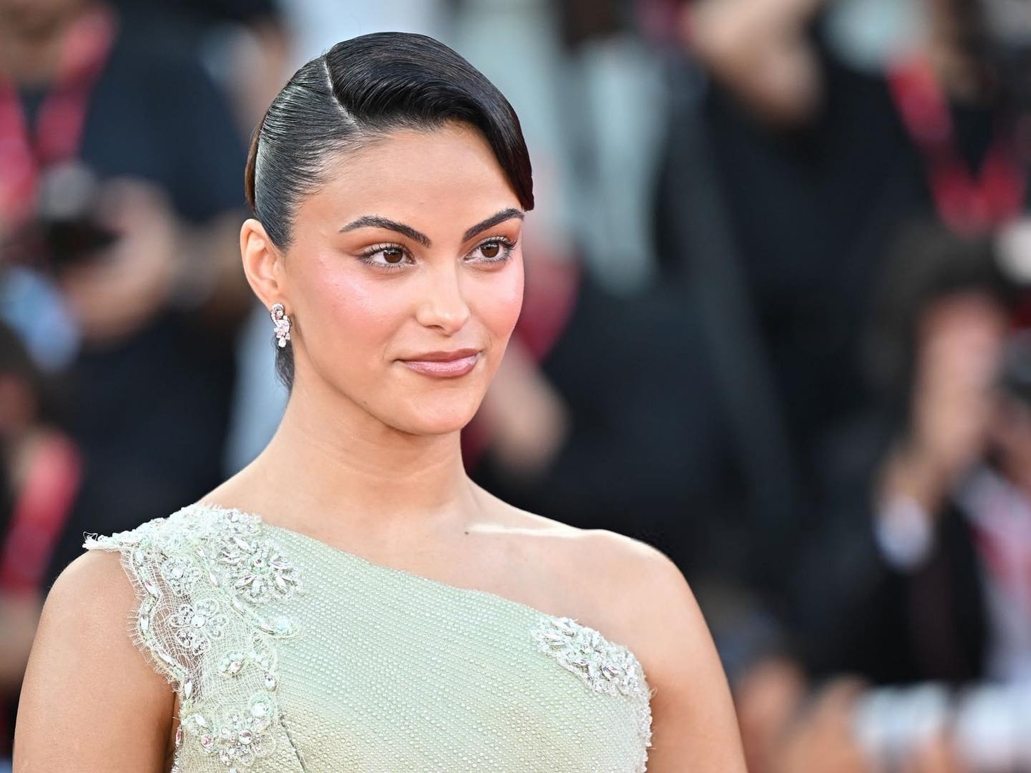 Camila Mendes picture