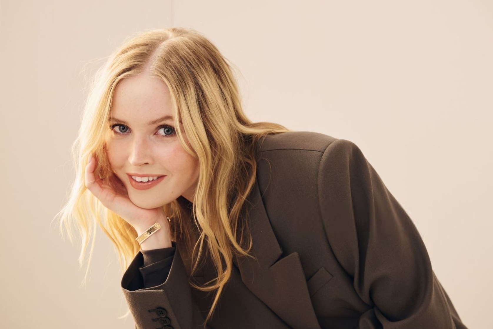 Picture of Ellie Bamber