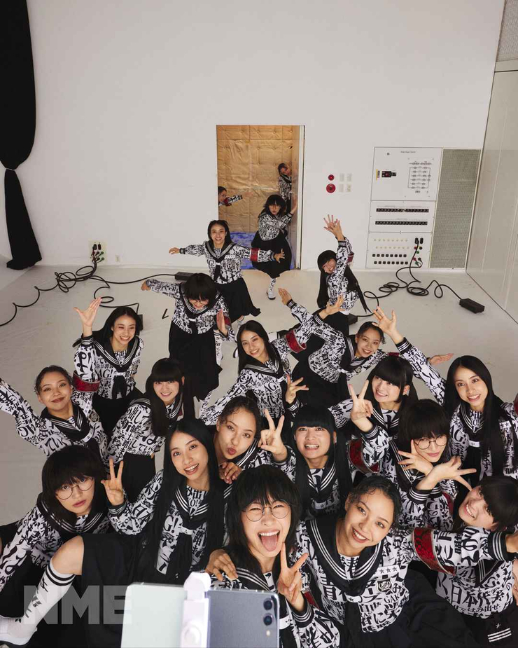 Atarashii Gakko! picture