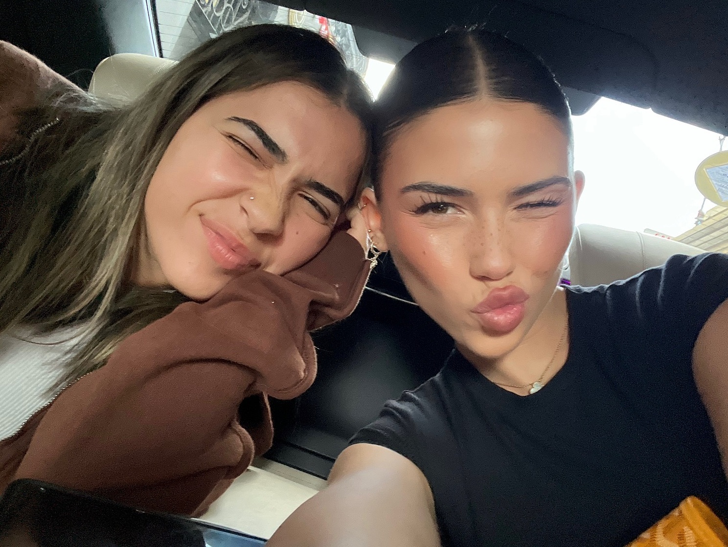 Picture of Leah Halton