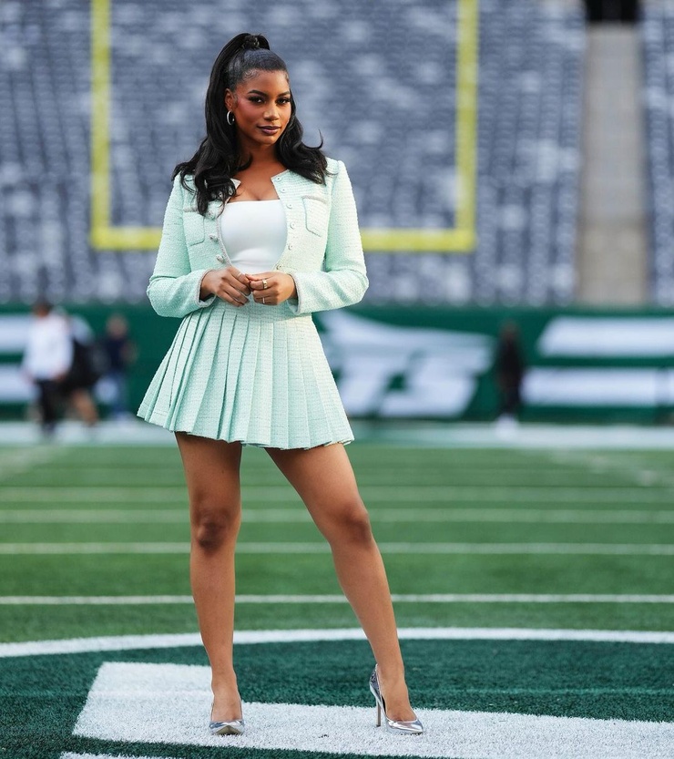 Picture of Taylor Rooks