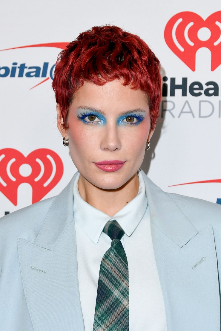 Image of Halsey