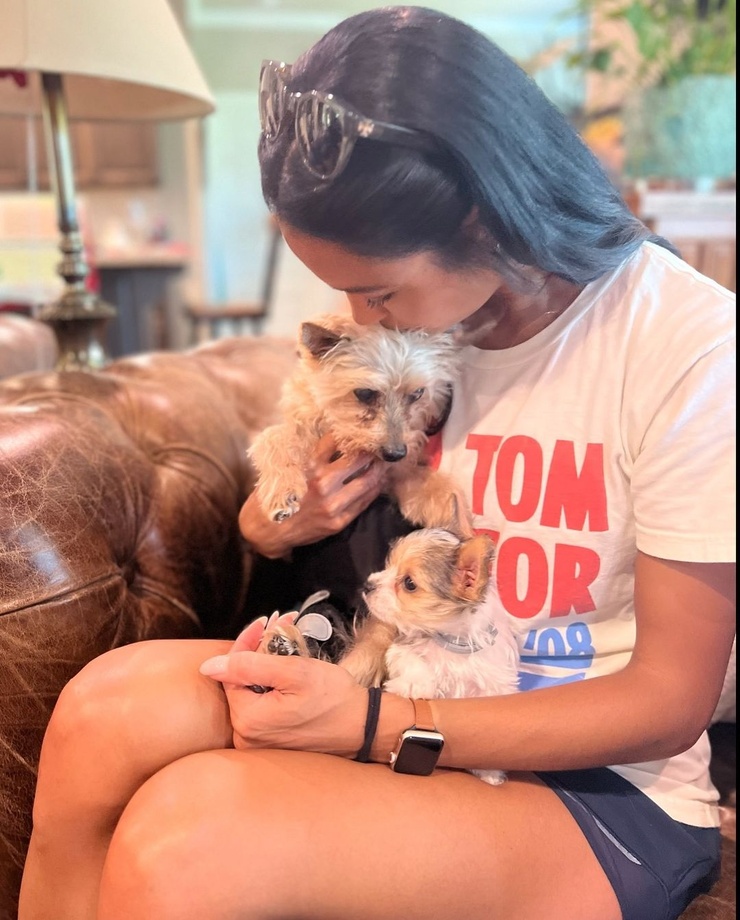 via Instagram (@rachelsmithtv)