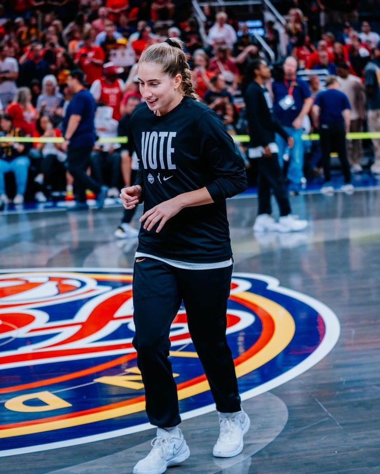 Picture of Kate Martin (basketball)