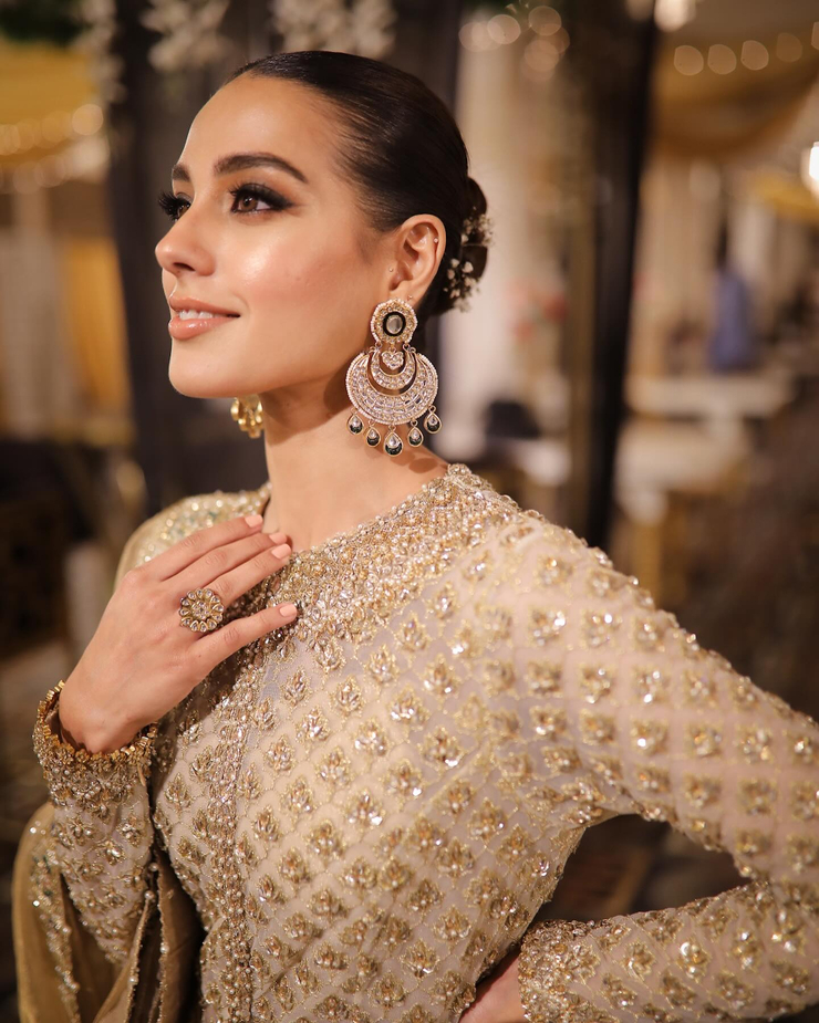 Picture of Iqra Aziz