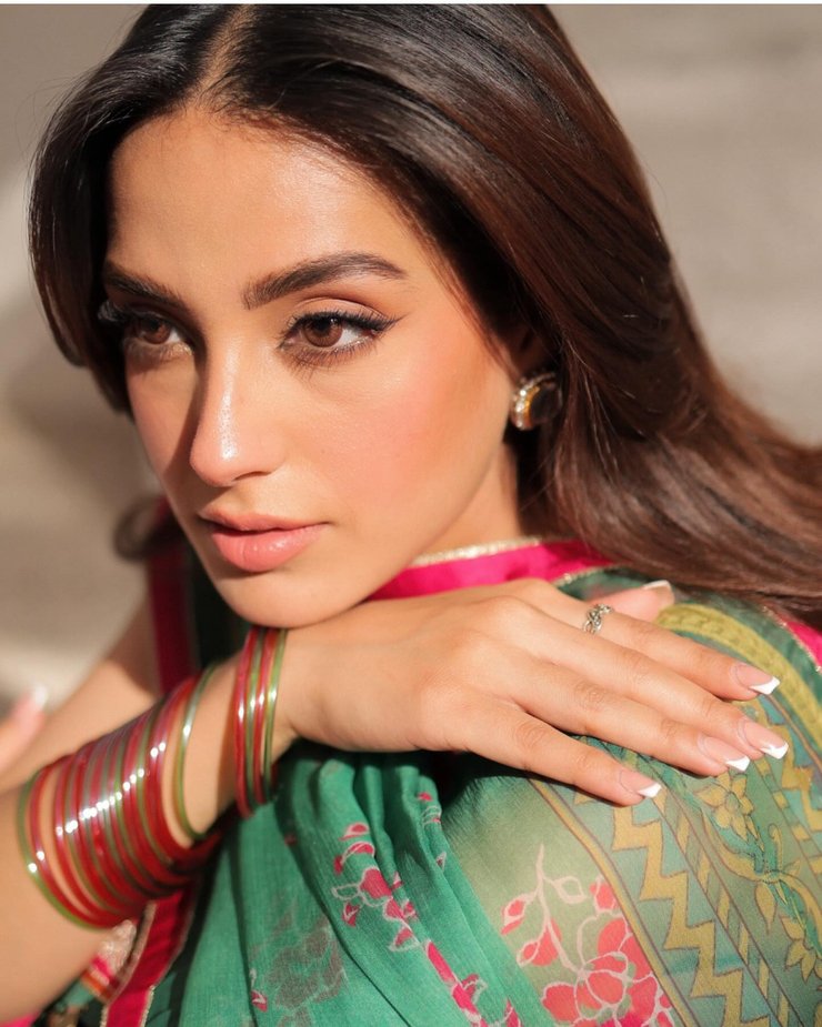 Picture of Iqra Aziz