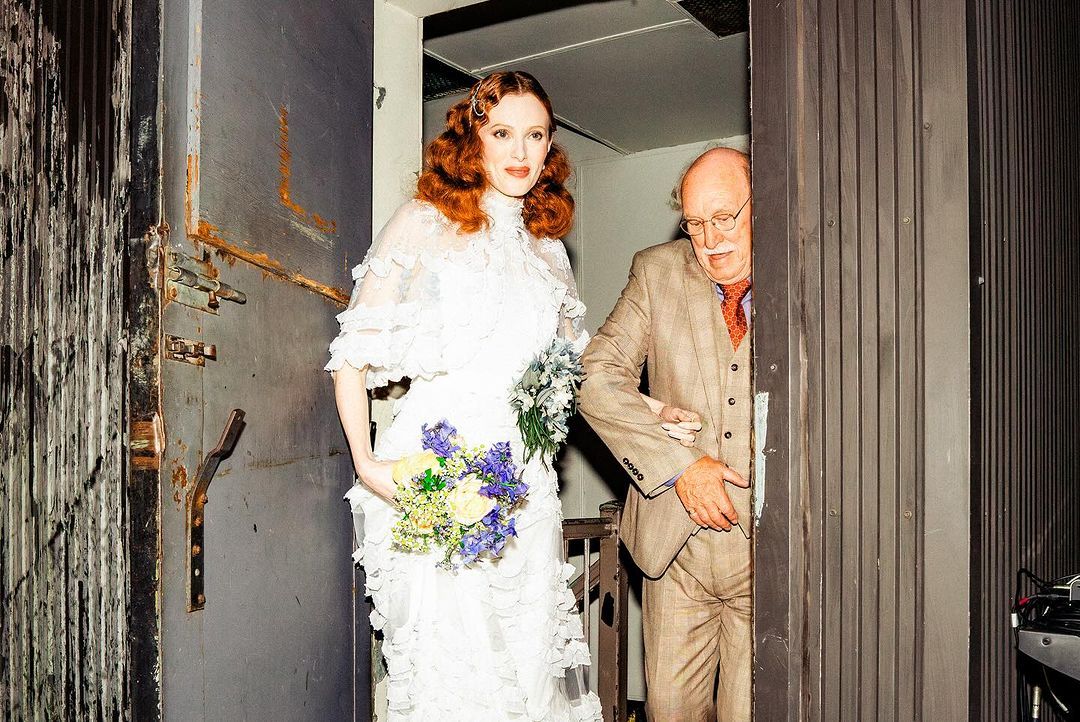 Karen Elson image