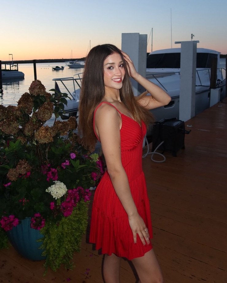 Picture of Ava Justin