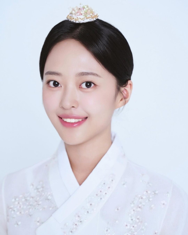 Picture of Yoon-Hye Jung